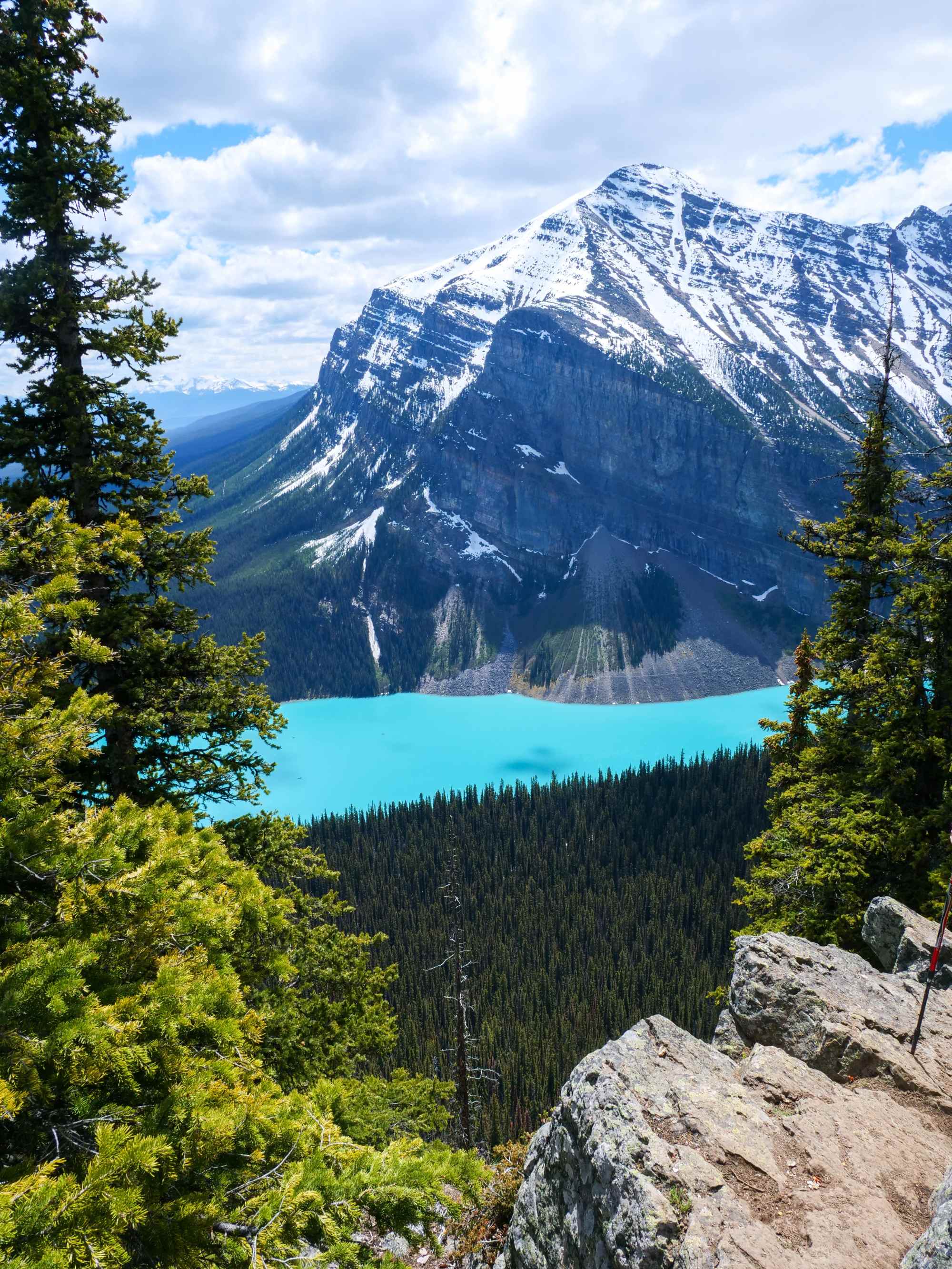 Guide d’accès aux lacs Louise et Moraine, les deux plus beaux lacs des ...