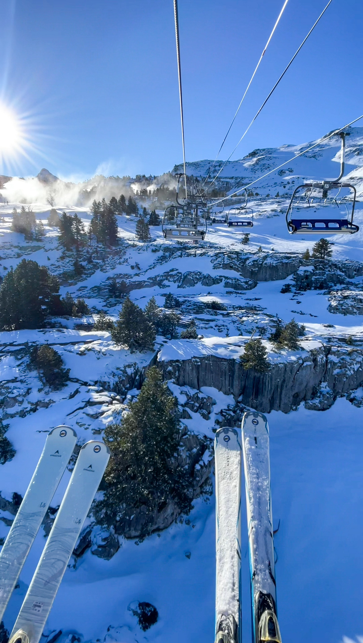 La Pierre Saint-Martin : un week-end au ski en famille dans les ...